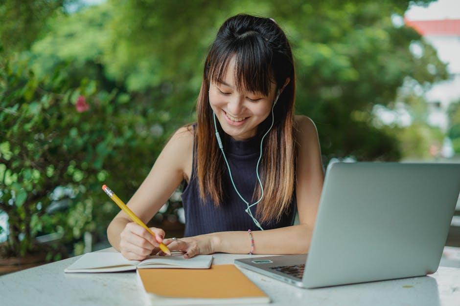 Essay Prompts: How to Write Effective Responses